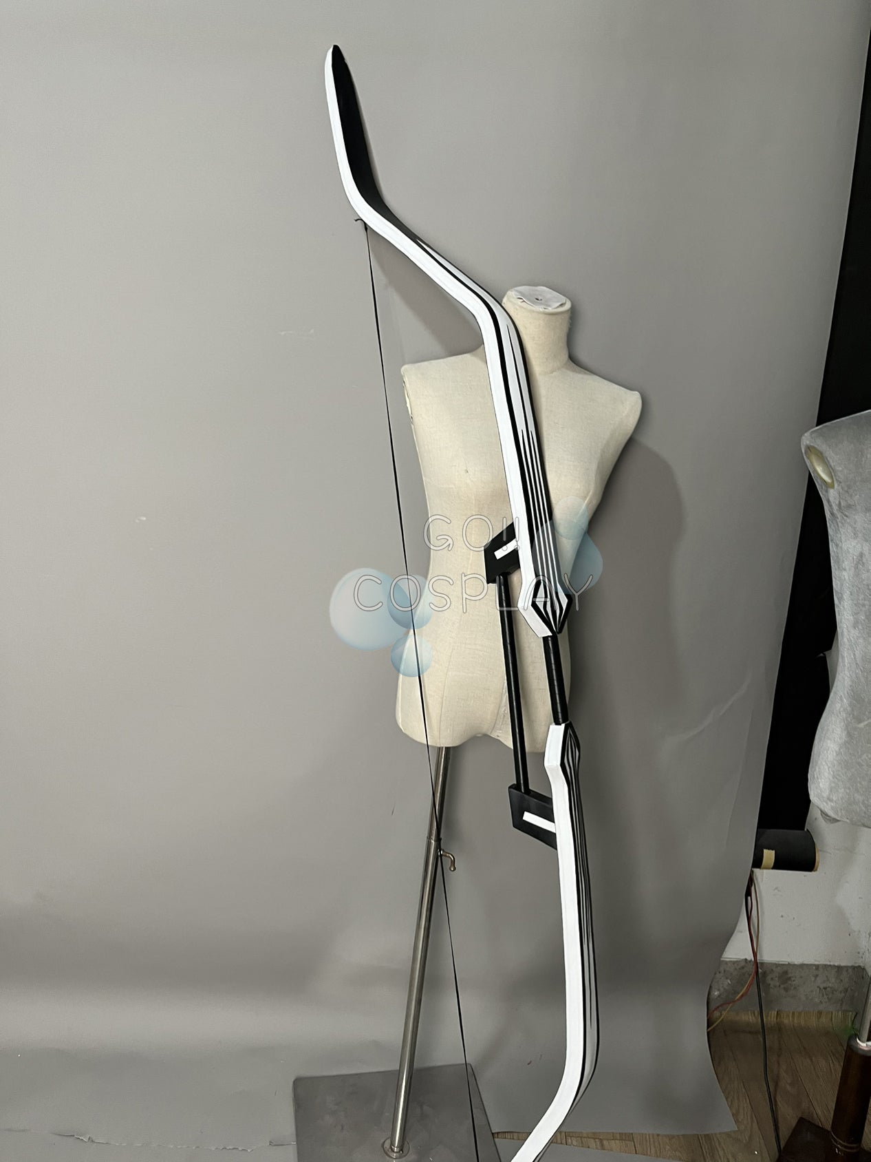 Uryuu Ishida Cosplay Bow for Sale – Go2Cosplay